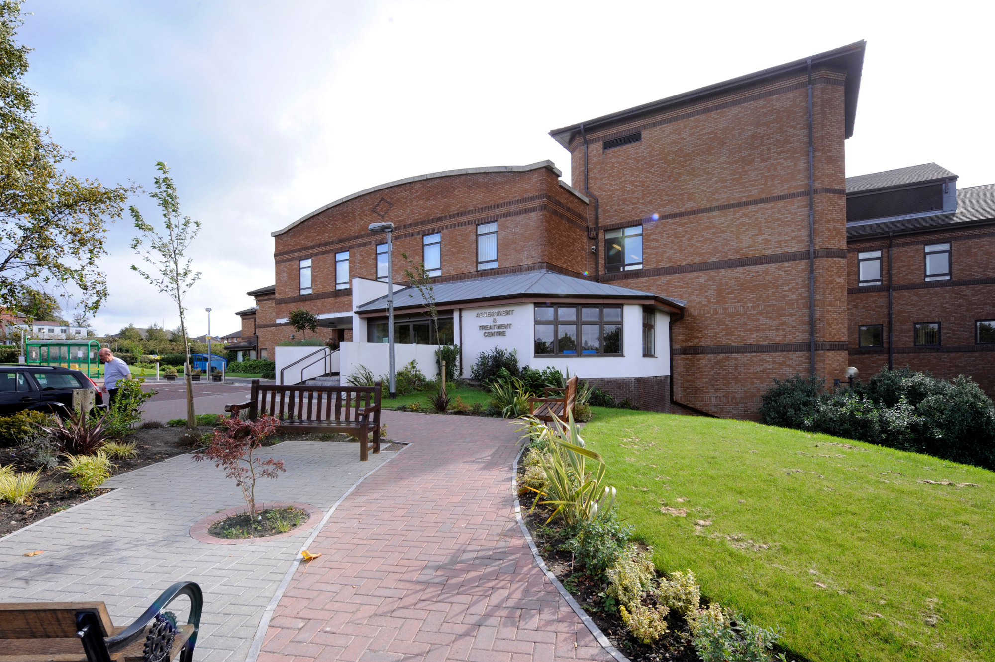 DIV11/11: LANCASHIRE TEACHING HOSPITALS TAKES INTEGRATED APPROACH TO ...